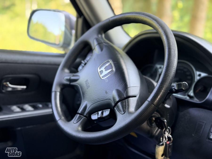 Pelēks Honda CR-V 2005 Utena, ar dzinēja tilpumu 2.00 L un nobraukumu 237 tūkst. km par 3990 €, foto 22 vietnē AUTOMOTO.COM.LV
