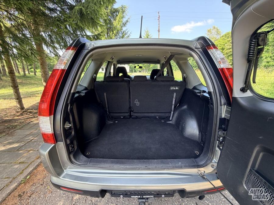 Pelēks Honda CR-V 2005 Utena, ar dzinēja tilpumu 2.00 L un nobraukumu 237 tūkst. km par 3990 €, foto 34 vietnē AUTOMOTO.COM.LV