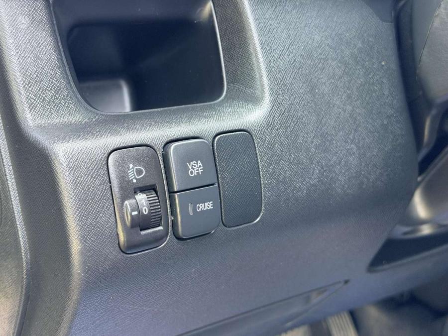 Pelēks Honda CR-V 2005 Utena, ar dzinēja tilpumu 2.00 L un nobraukumu 237 tūkst. km par 3990 €, foto 36 vietnē AUTOMOTO.COM.LV