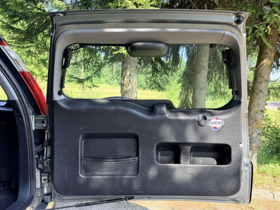 Pelēks Honda CR-V 2005 Utena, ar dzinēja tilpumu 2.00 L un nobraukumu 237 tūkst. km par 3990 €, foto 42 vietnē AUTOMOTO.COM.LV