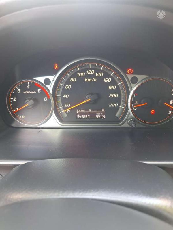 Grey Honda CR-V 2005 in Silute, with an engine capacity of 2.20 L and mileage of 344 thousand km for 3500 €, photo 10 on AUTOMOTO.COM.LV