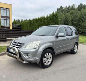 Pelēks Honda CR-V 2005 Viļņa, ar dzinēja tilpumu 2.20 L un nobraukumu 350 tūkst. km par 2500 €, foto 3 vietnē AUTOMOTO.COM.LV