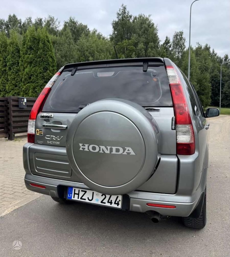 Pelēks Honda CR-V 2005 Viļņa, ar dzinēja tilpumu 2.20 L un nobraukumu 350 tūkst. km par 2500 €, foto 9 vietnē AUTOMOTO.COM.LV