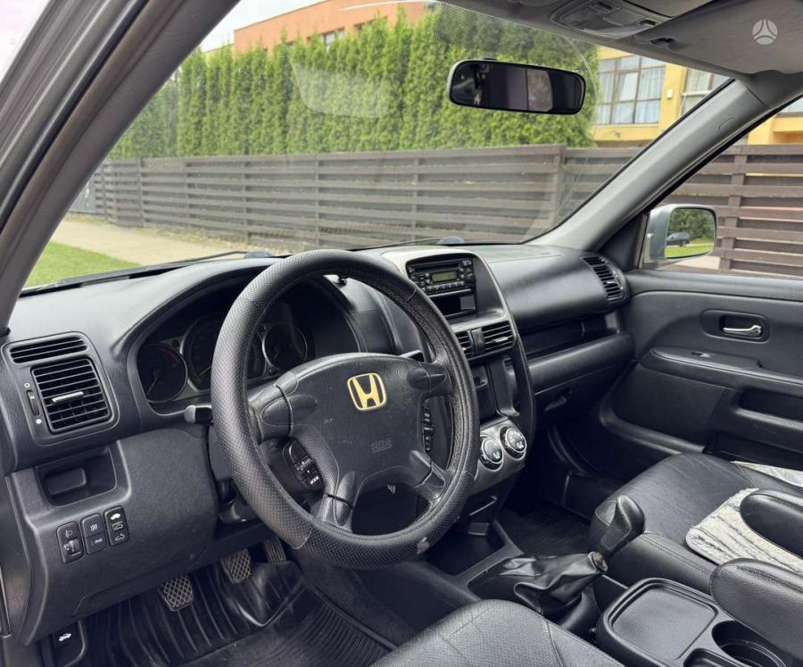 Pelēks Honda CR-V 2005 Viļņa, ar dzinēja tilpumu 2.20 L un nobraukumu 350 tūkst. km par 2500 €, foto 13 vietnē AUTOMOTO.COM.LV