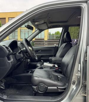 Pelēks Honda CR-V 2005 Viļņa, ar dzinēja tilpumu 2.20 L un nobraukumu 350 tūkst. km par 2500 €, foto 14 vietnē AUTOMOTO.COM.LV