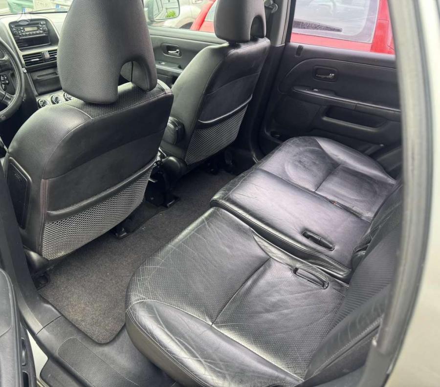 Pelēks Honda CR-V 2005 Viļņa, ar dzinēja tilpumu 2.20 L un nobraukumu 350 tūkst. km par 2500 €, foto 17 vietnē AUTOMOTO.COM.LV