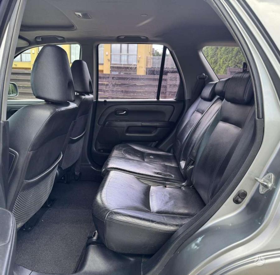 Pelēks Honda CR-V 2005 Viļņa, ar dzinēja tilpumu 2.20 L un nobraukumu 350 tūkst. km par 2500 €, foto 18 vietnē AUTOMOTO.COM.LV