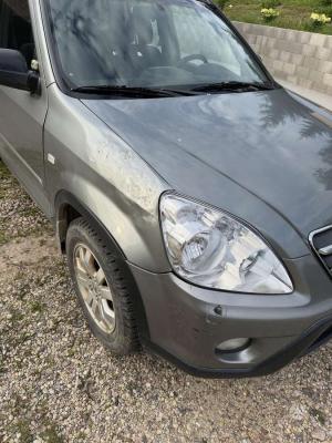 Pelēks Honda CR-V 2005 Utena, ar dzinēja tilpumu 2.20 L un nobraukumu 290 tūkst. km par 1900 €, foto 7 vietnē AUTOMOTO.COM.LV