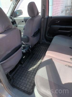 Pelēks Honda CR-V 2005 Rīga, ar dzinēja tilpumu 2.00 L un nobraukumu 312 tūkst. km par 1700 €, foto 7 vietnē AUTOMOTO.COM.LV