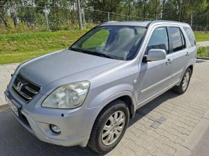 Grey Honda CR-V 2005 in Vilnius, with an engine capacity of 2.20 L and mileage of 301 thousand km for 2200 €, photo 3 on AUTOMOTO.COM.LV