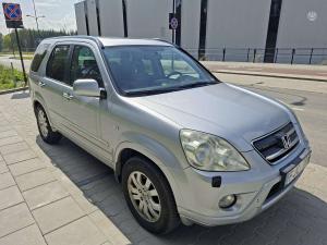 Grey Honda CR-V 2005 in Vilnius, with an engine capacity of 2.20 L and mileage of 301 thousand km for 2200 €, photo 4 on AUTOMOTO.COM.LV