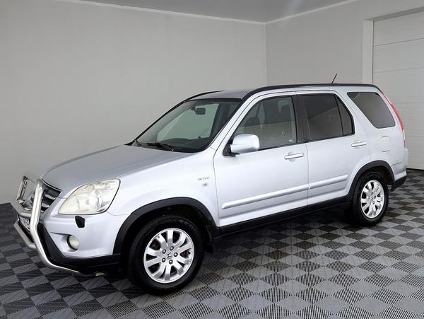 Honda CR-V 2005 Tallina vietnē Pelēks Honda CR-V 2005 Tallina, ar dzinēja tilpumu 2.00 L un nobraukumu 297 tūkst. km par 1199 €, foto 3 vietnē AUTOMOTO.COM.LV