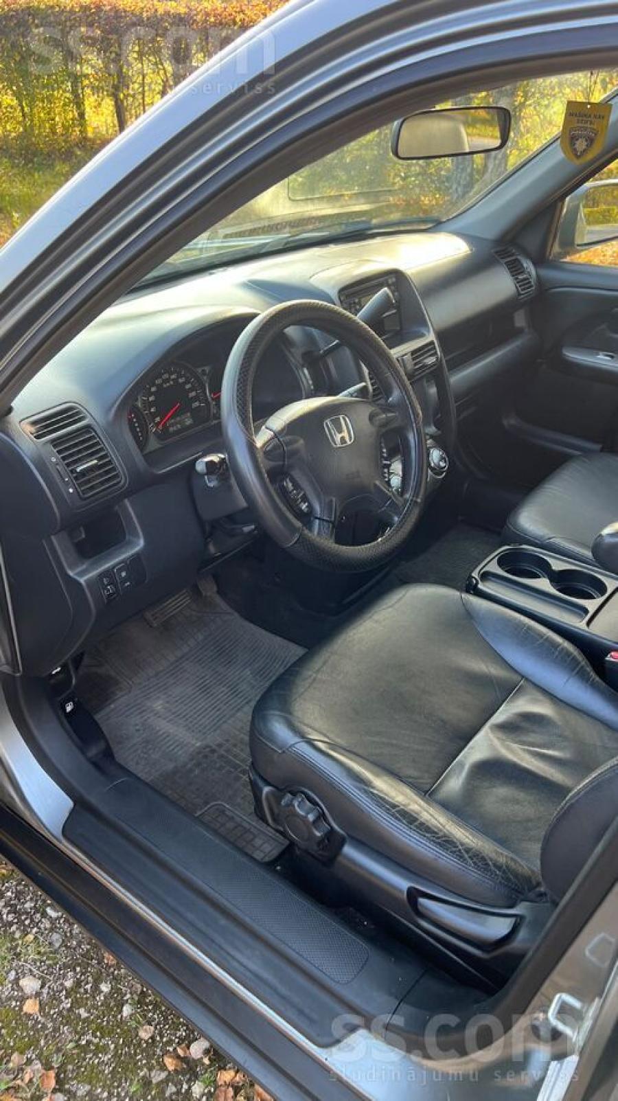 Grey Honda CR-V 2005 in Gulbene, with an engine capacity of 2.00 L and mileage of 200 thousand km for 1900 €, photo 14 on AUTOMOTO.COM.LV