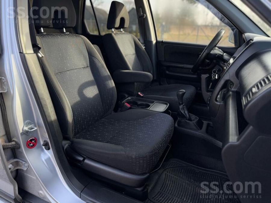 Pelēks Honda CR-V 2006 Jelgava, ar dzinēja tilpumu 2.20 L un nobraukumu 0 tūkst. km par 3100 €, foto 7 vietnē AUTOMOTO.COM.LV