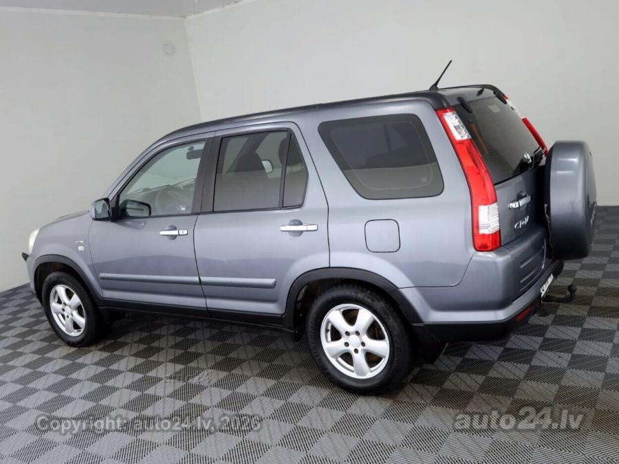 Pelēks Honda CR-V 2006 Tallina, ar dzinēja tilpumu 2.00 L un nobraukumu 472 tūkst. km par 999 €, foto 4 vietnē AUTOMOTO.COM.LV