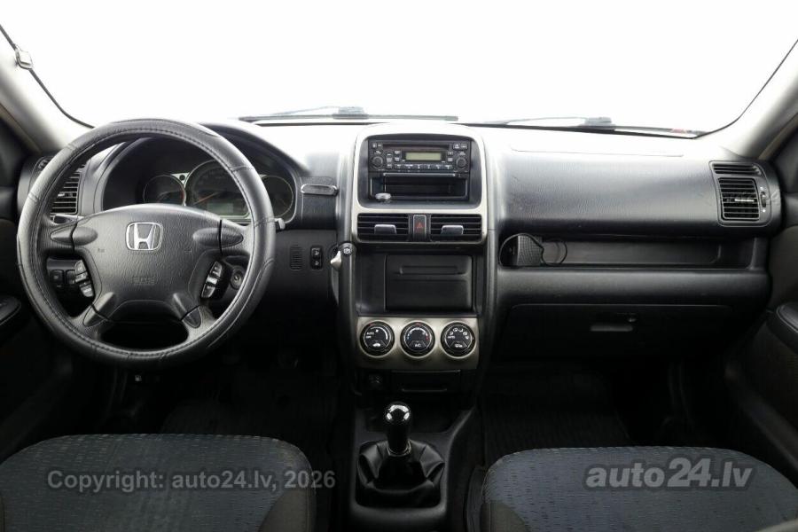 Pelēks Honda CR-V 2006 Tallina, ar dzinēja tilpumu 2.00 L un nobraukumu 472 tūkst. km par 999 €, foto 5 vietnē AUTOMOTO.COM.LV