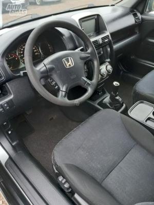 Pelēks Honda CR-V 2006 Utena, ar dzinēja tilpumu 2.20 L un nobraukumu 300 tūkst. km par 3100 €, foto 10 vietnē AUTOMOTO.COM.LV