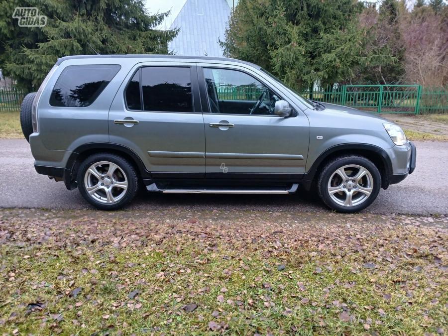 Pelēks Honda CR-V 2006 Utena, ar dzinēja tilpumu 2.20 L un nobraukumu 300 tūkst. km par 3100 €, foto 1 vietnē AUTOMOTO.COM.LV