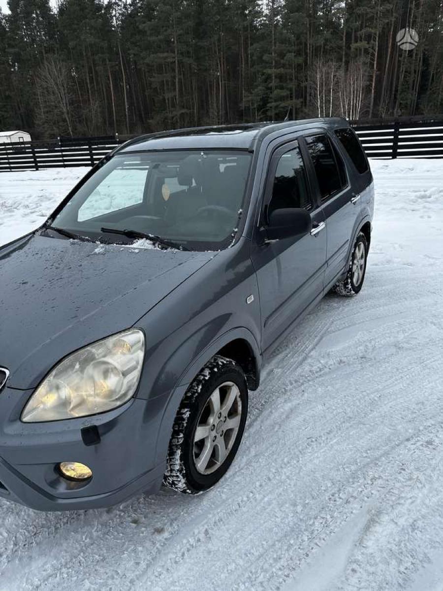 Pelēks Honda CR-V 2006 Viļņa, ar dzinēja tilpumu 2.20 L un nobraukumu 303 tūkst. km par 3500 €, foto 2 vietnē AUTOMOTO.COM.LV