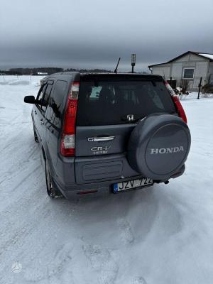 Pelēks Honda CR-V 2006 Viļņa, ar dzinēja tilpumu 2.20 L un nobraukumu 303 tūkst. km par 3500 €, foto 4 vietnē AUTOMOTO.COM.LV