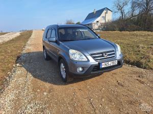 Pelēks Honda CR-V 2006 Alīta, ar dzinēja tilpumu 2.20 L un nobraukumu 330 tūkst. km par 2650 €, foto  vietnē AUTOMOTO.COM.LV