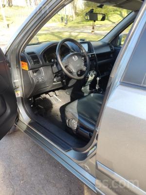 Pelēks Honda CR-V 2006 Rīga, ar dzinēja tilpumu 2.20 L un nobraukumu 157 tūkst. km par 5700 €, foto 9 vietnē AUTOMOTO.COM.LV