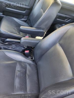 Pelēks Honda CR-V 2006 Rīga, ar dzinēja tilpumu 2.20 L un nobraukumu 157 tūkst. km par 5700 €, foto 10 vietnē AUTOMOTO.COM.LV