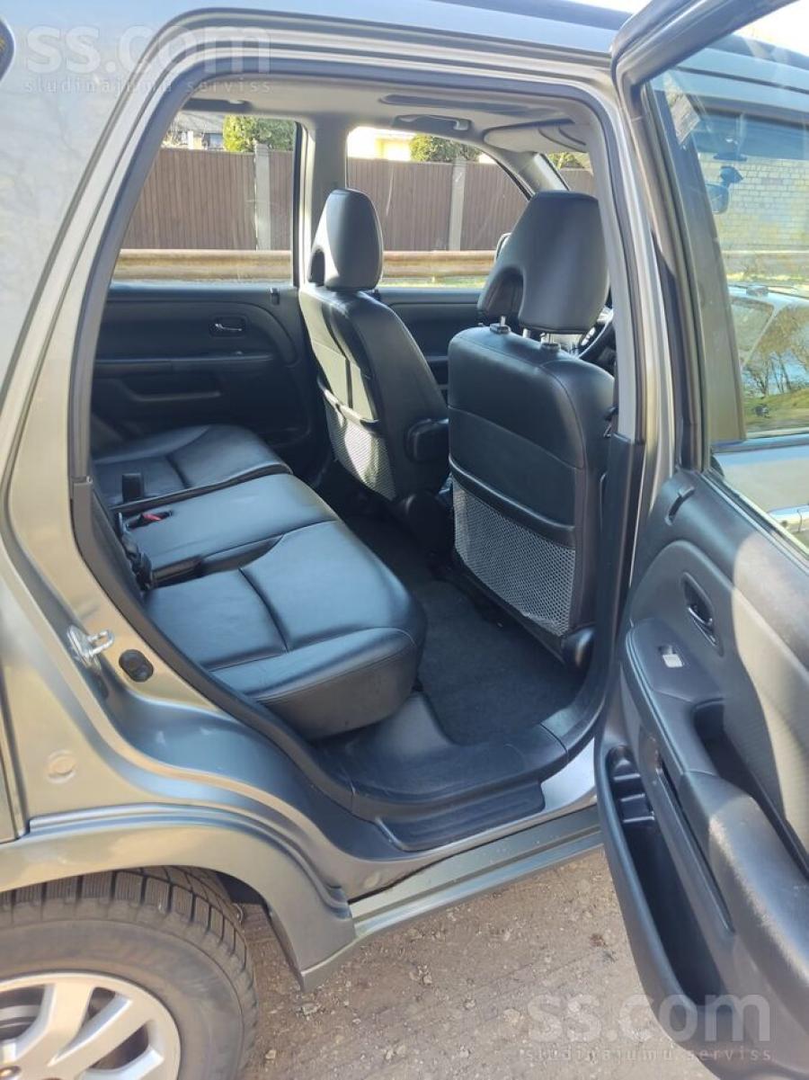 Pelēks Honda CR-V 2006 Rīga, ar dzinēja tilpumu 2.20 L un nobraukumu 157 tūkst. km par 5700 €, foto 14 vietnē AUTOMOTO.COM.LV