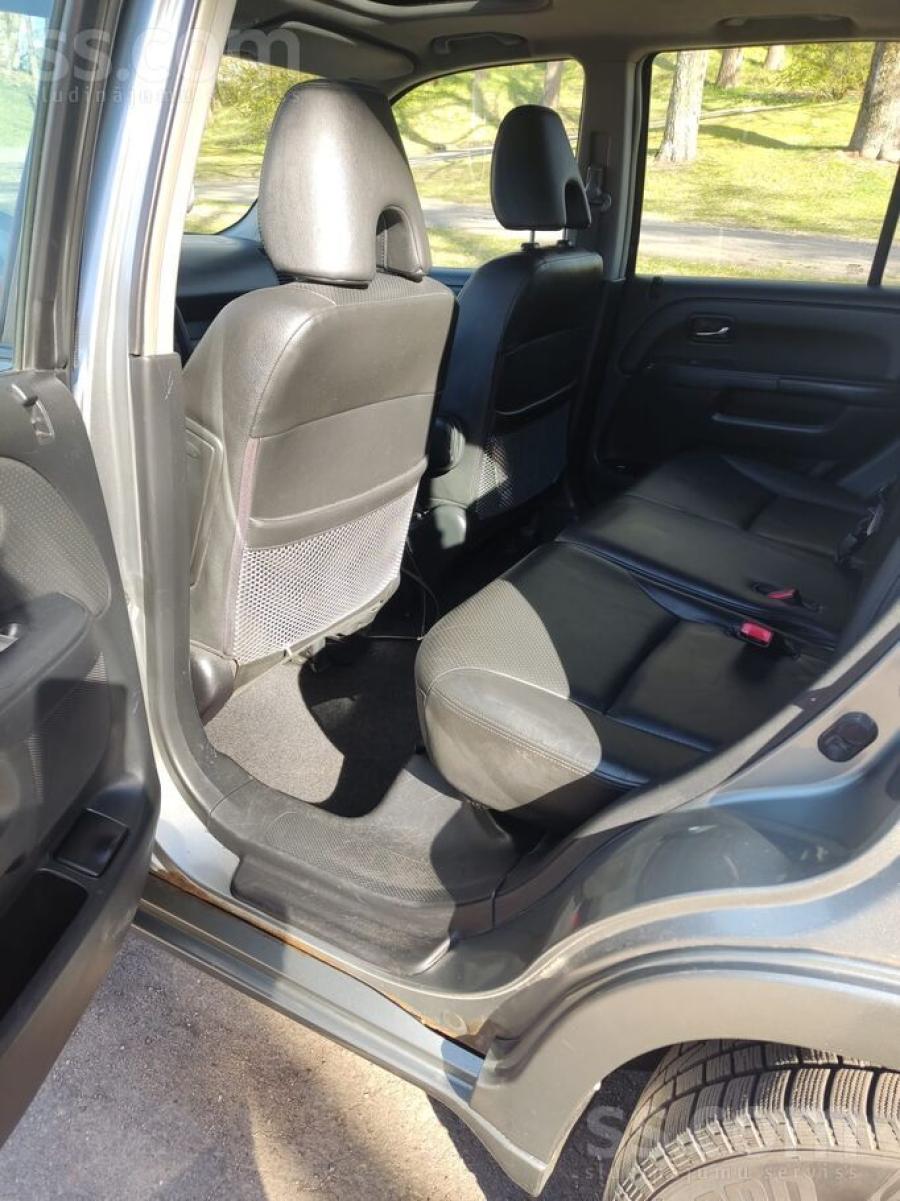 Pelēks Honda CR-V 2006 Rīga, ar dzinēja tilpumu 2.20 L un nobraukumu 157 tūkst. km par 5700 €, foto 22 vietnē AUTOMOTO.COM.LV