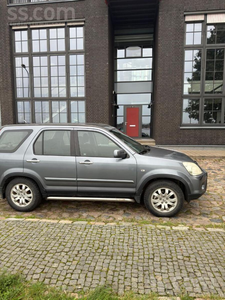 Pelēks Honda CR-V 2006 Rīga, ar dzinēja tilpumu 2.20 L un nobraukumu 265 tūkst. km par 3550 €, foto 7 vietnē AUTOMOTO.COM.LV