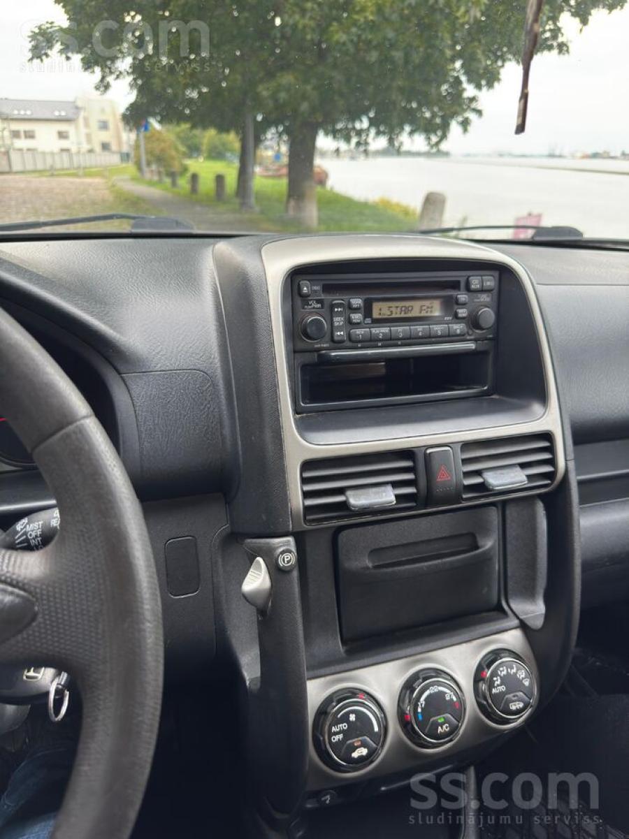 Pelēks Honda CR-V 2006 Rīga, ar dzinēja tilpumu 2.20 L un nobraukumu 265 tūkst. km par 3550 €, foto 10 vietnē AUTOMOTO.COM.LV