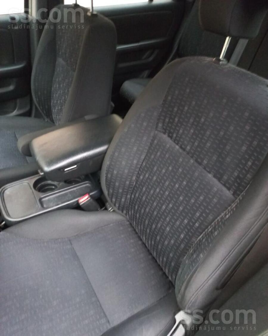 Pelēks Honda CR-V 2006 Rīga, ar dzinēja tilpumu 2.20 L un nobraukumu 265 tūkst. km par 3550 €, foto 12 vietnē AUTOMOTO.COM.LV