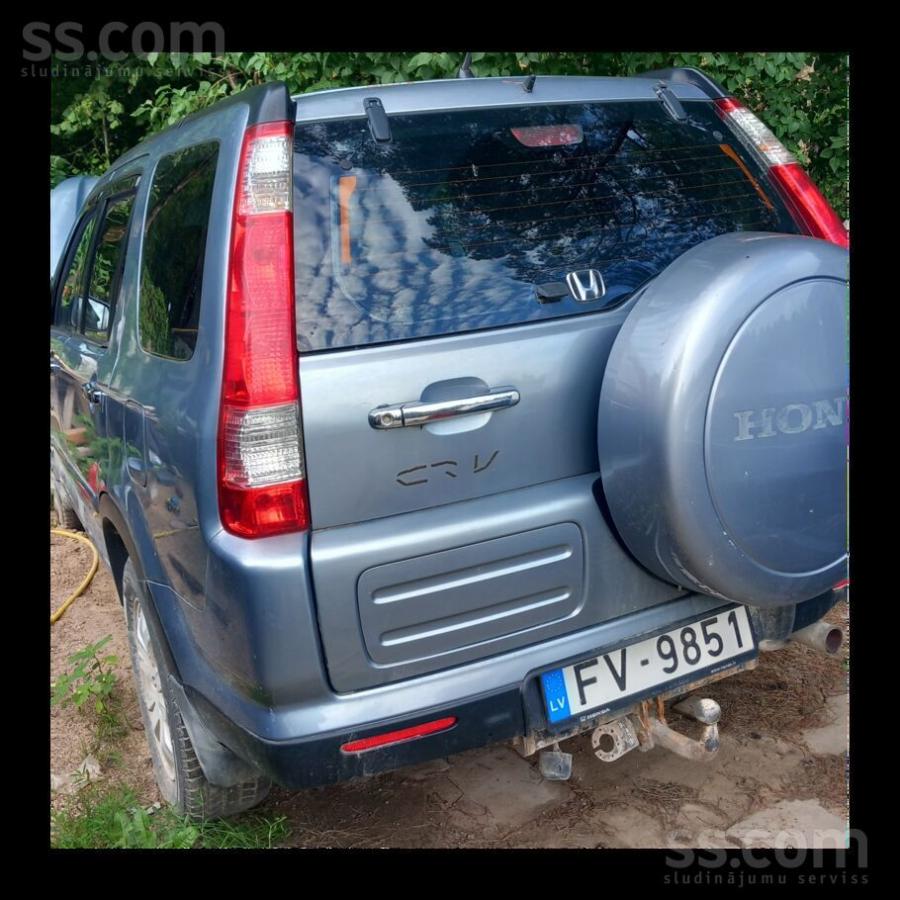 Pelēks Honda CR-V 2006 Rīga, ar dzinēja tilpumu 2.00 L un nobraukumu 0 tūkst. km par 800 €, foto 1 vietnē AUTOMOTO.COM.LV