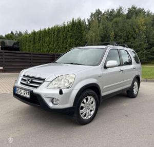 Pelēks Honda CR-V 2006 Viļņa, ar dzinēja tilpumu 2.00 L un nobraukumu 256 tūkst. km par 2250 €, foto 3 vietnē AUTOMOTO.COM.LV