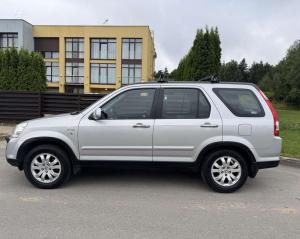 Pelēks Honda CR-V 2006 Viļņa, ar dzinēja tilpumu 2.00 L un nobraukumu 256 tūkst. km par 2250 €, foto 6 vietnē AUTOMOTO.COM.LV