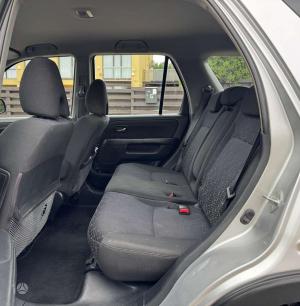 Pelēks Honda CR-V 2006 Viļņa, ar dzinēja tilpumu 2.00 L un nobraukumu 256 tūkst. km par 2250 €, foto 17 vietnē AUTOMOTO.COM.LV