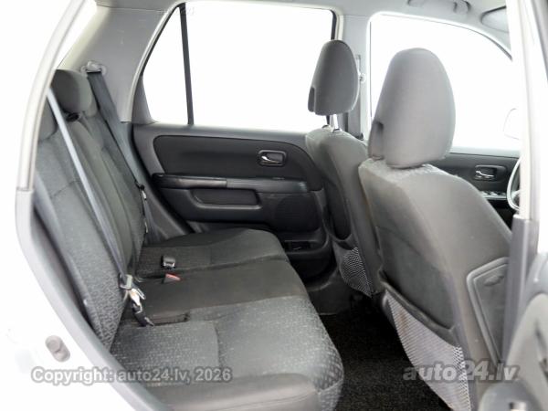 Grey Honda CR-V 2006 in Tallinn, with an engine capacity of 2.00 L and mileage of 257 thousand km for 1799 €, photo 8 on AUTOMOTO.COM.LV