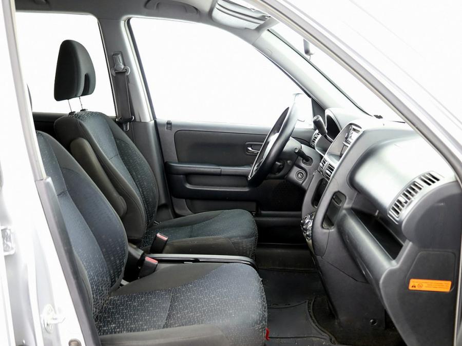 Pelēks Honda CR-V 2006 Tallina, ar dzinēja tilpumu 2.00 L un nobraukumu 257 tūkst. km par 1799 €, foto 14 vietnē AUTOMOTO.COM.LV