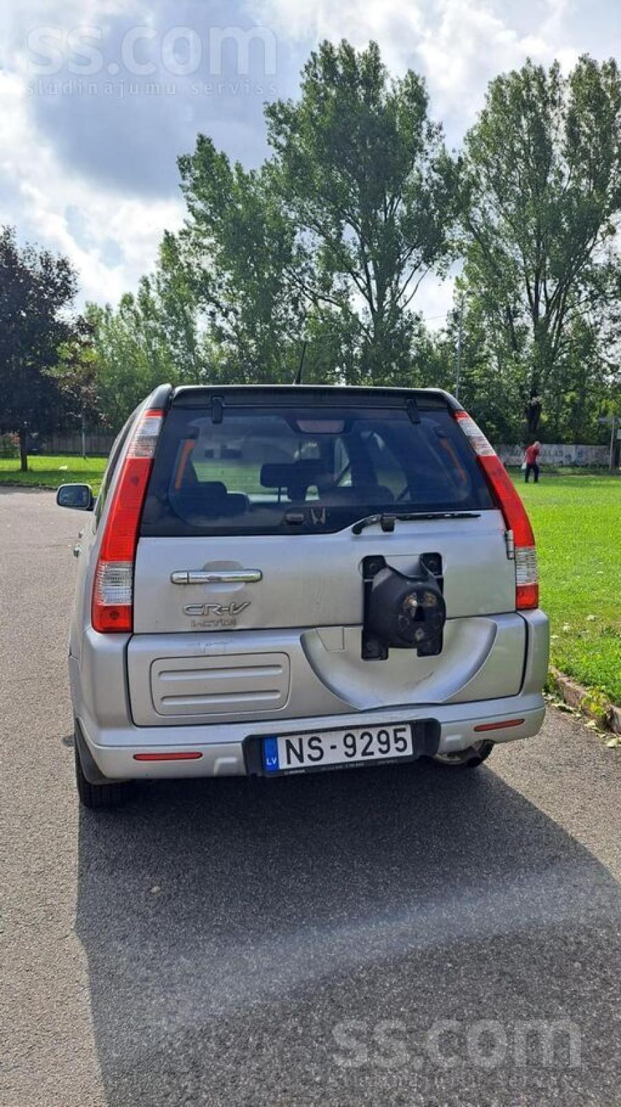 Pelēks Honda CR-V 2006 Rīga, ar dzinēja tilpumu 2.20 L un nobraukumu 260 tūkst. km par 2150 €, foto 3 vietnē AUTOMOTO.COM.LV