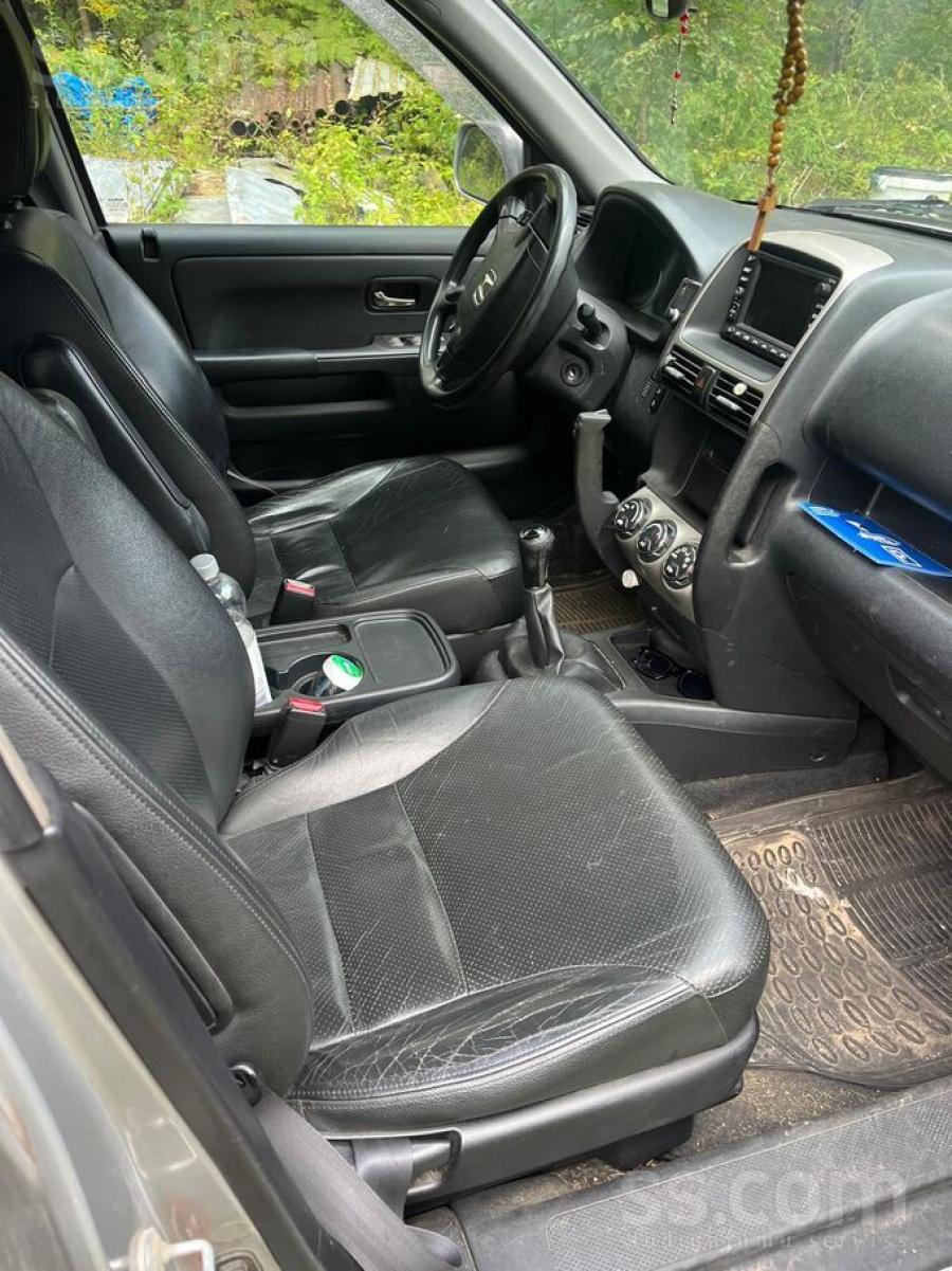 Pelēks Honda CR-V 2006 Rīga, ar dzinēja tilpumu 2.20 L un nobraukumu 260 tūkst. km par 2150 €, foto 5 vietnē AUTOMOTO.COM.LV