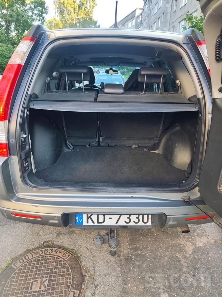 Grey Honda CR-V 2006 in Riga, with an engine capacity of 2.20 L and mileage of 314 thousand km for 3500 €, photo 9 on AUTOMOTO.COM.LV