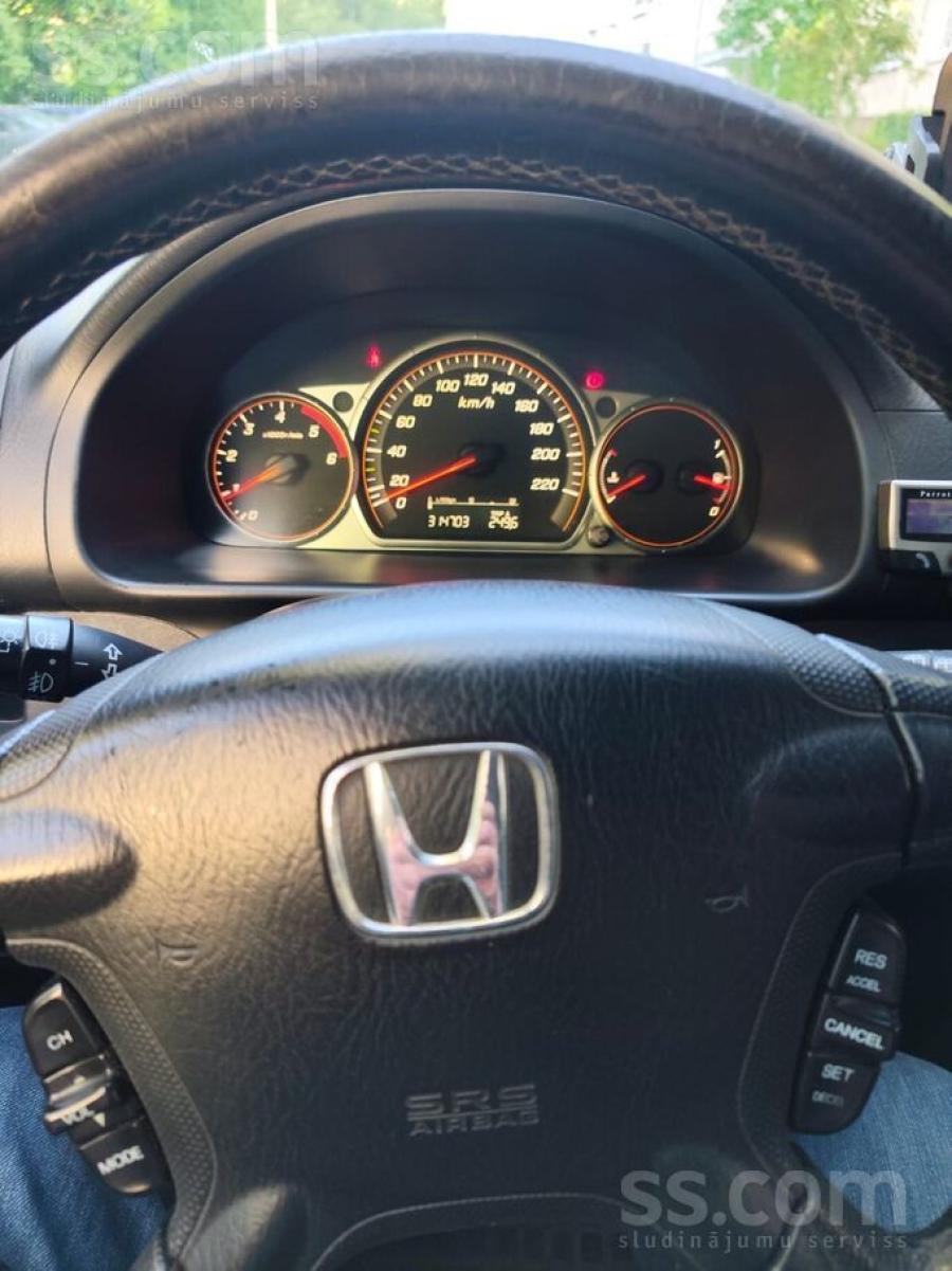 Grey Honda CR-V 2006 in Riga, with an engine capacity of 2.20 L and mileage of 314 thousand km for 3500 €, photo 10 on AUTOMOTO.COM.LV