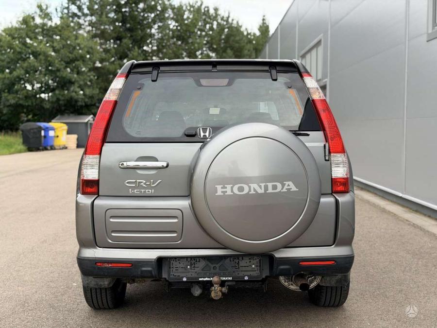 Pelēks Honda CR-V 2006 Utena, ar dzinēja tilpumu 2.20 L un nobraukumu 391 tūkst. km par 3490 €, foto 13 vietnē AUTOMOTO.COM.LV