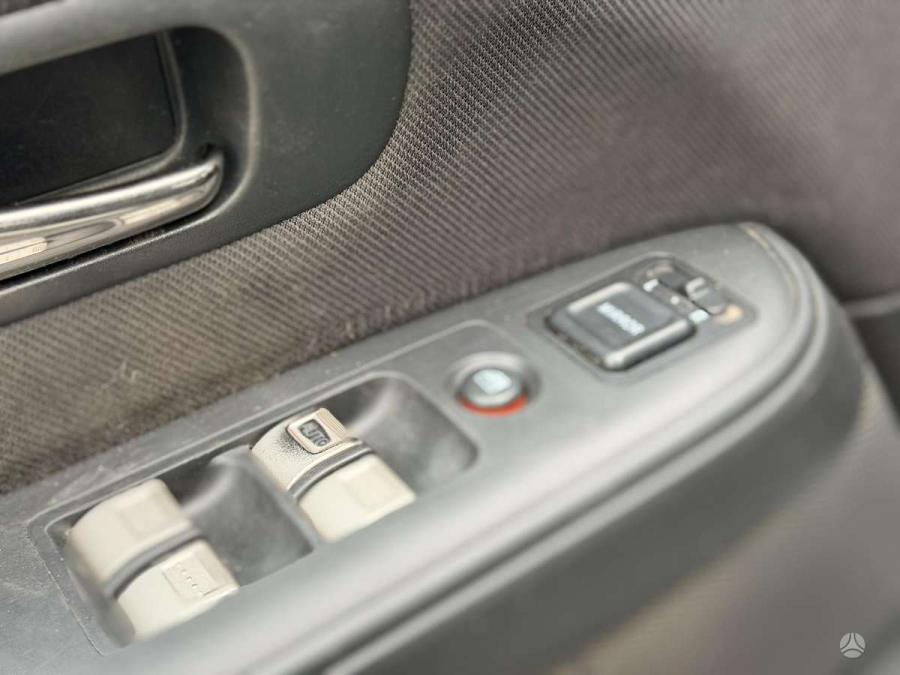 Pelēks Honda CR-V 2006 Utena, ar dzinēja tilpumu 2.20 L un nobraukumu 391 tūkst. km par 3490 €, foto 24 vietnē AUTOMOTO.COM.LV