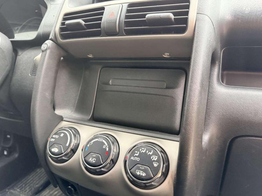 Pelēks Honda CR-V 2006 Utena, ar dzinēja tilpumu 2.20 L un nobraukumu 391 tūkst. km par 3490 €, foto 26 vietnē AUTOMOTO.COM.LV