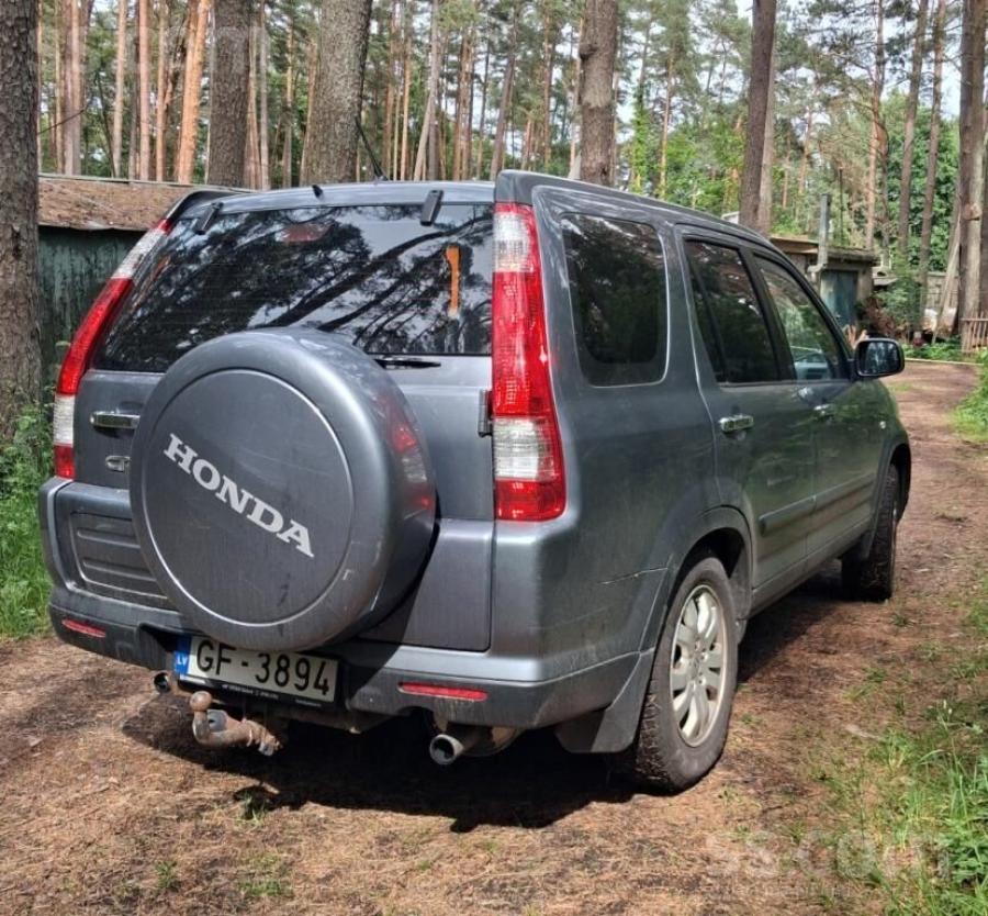 Pelēks Honda CR-V 2006 Jūrmala, ar dzinēja tilpumu 2.00 L un nobraukumu 476 tūkst. km par 1950 €, foto 3 vietnē AUTOMOTO.COM.LV