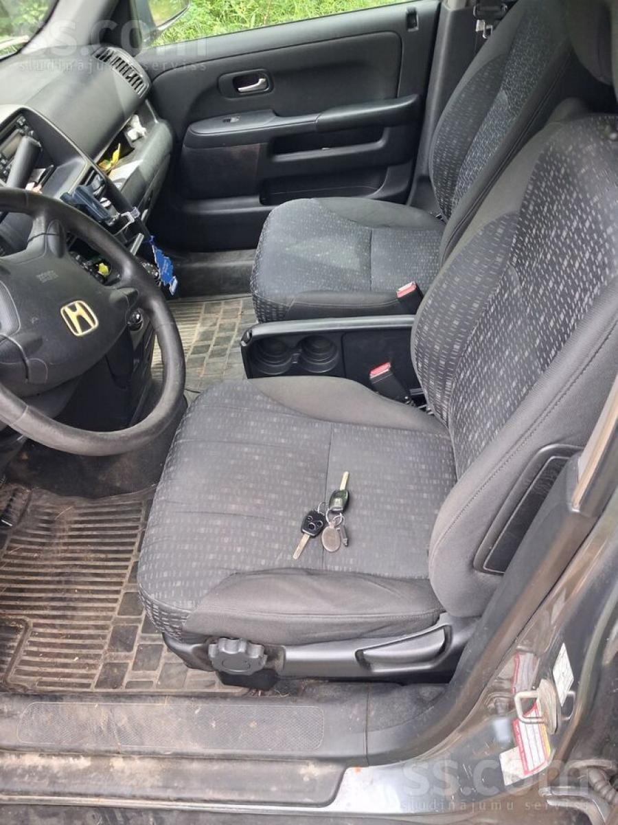 Pelēks Honda CR-V 2006 Jūrmala, ar dzinēja tilpumu 2.00 L un nobraukumu 476 tūkst. km par 1950 €, foto 4 vietnē AUTOMOTO.COM.LV