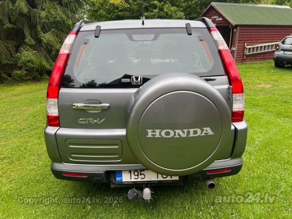 Pelēks Honda CR-V 2006 Jegeva, ar dzinēja tilpumu 2.00 L un nobraukumu 343 tūkst. km par 2999 €, foto 4 vietnē AUTOMOTO.COM.LV