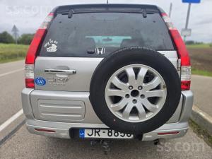 Grey Honda CR-V 2006 in Daugavpils, with an engine capacity of 2.20 L and mileage of 0 thousand km for 1499 €, photo 6 on AUTOMOTO.COM.LV