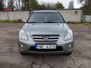 Pelēks Honda CR-V 2006 Rīga, ar dzinēja tilpumu 2.20 L un nobraukumu 323 tūkst. km par 2850 €, foto 4 vietnē AUTOMOTO.COM.LV